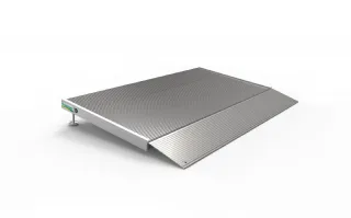 TRANSITIONS Angled Entry Wheelchair Ramp by EZ-ACCESS Ramps