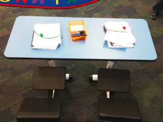 Kinesthetic Classroom Ergo Spin Desk by KidsFit