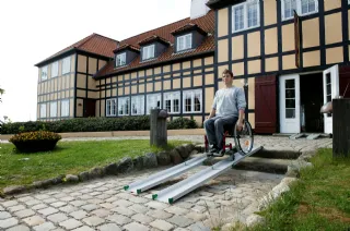 Stepless Telescoping Portable Wheelchair Ramps