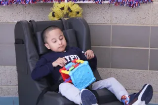 Rock'er Chill-Out Sensory Therapy Positioning Chair for Kids by Freedom ...