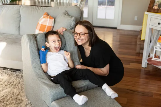 Rock'er Chill-Out Sensory Therapy Positioning Chair for Kids by Freedom ...