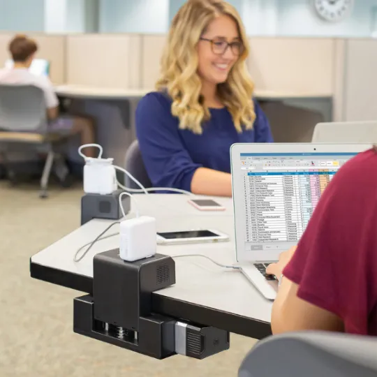 KwikBoost EdgePower Cordless Desktop Charging Station