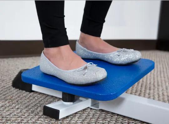 Kinesthetic Classroom Standing Balance Desk from KidsFit