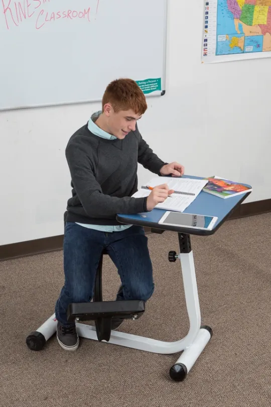 Kinesthetic Classroom Ergo Spin Desk by KidsFit