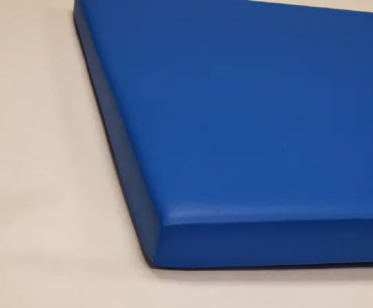 Premium Coated Table Pad for Patients Diagnostic from Z&Z Medical