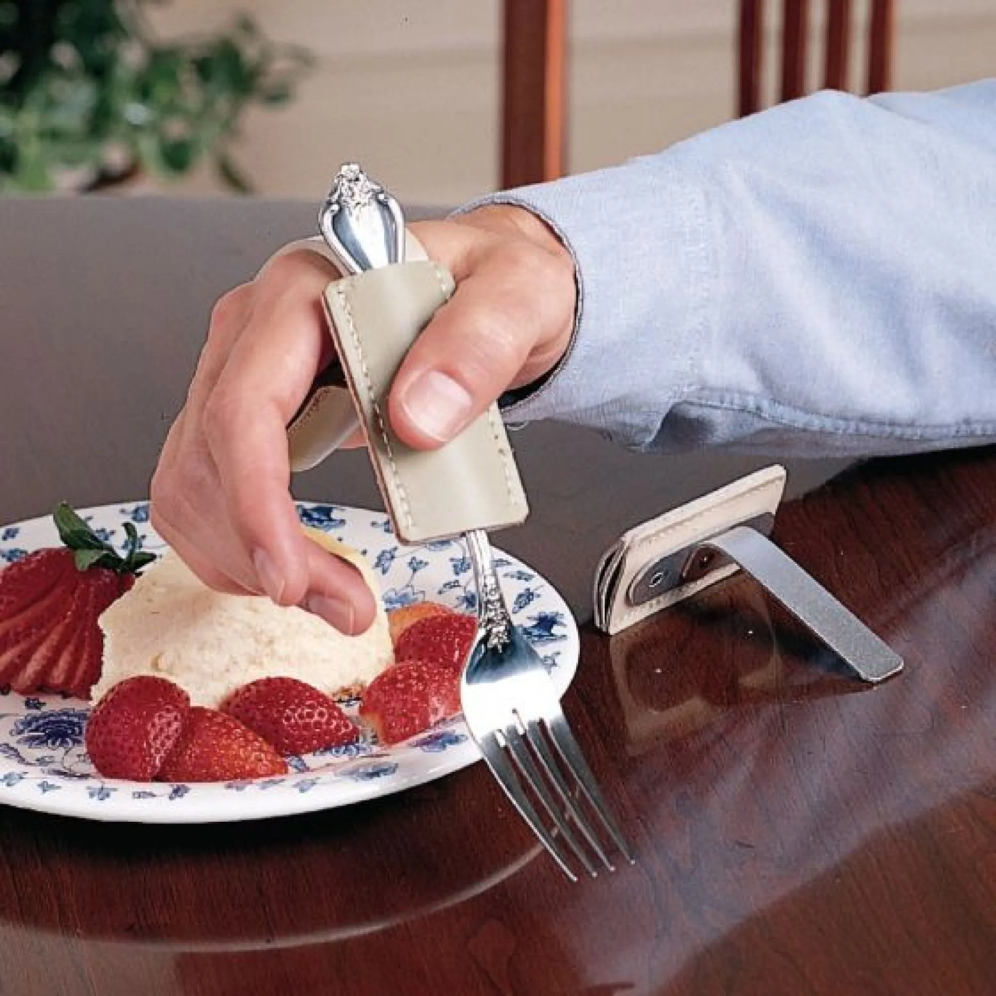 Adaptive Eating Utensils | Swivel Spoon | Weighted Silverware- ON SALE ...